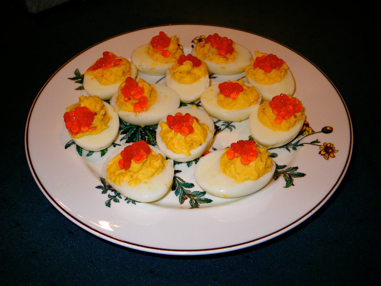 juicy JUICY green grass: Russian Eggs