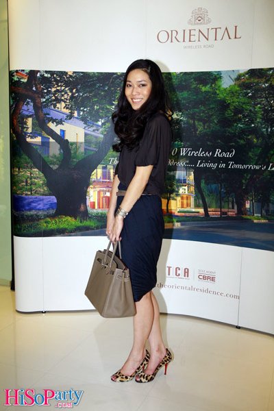 BIRKIN WATCHER: Leopard Shoes Girl