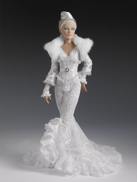 THE FASHION DOLL REVIEW: New Tonner Doll items