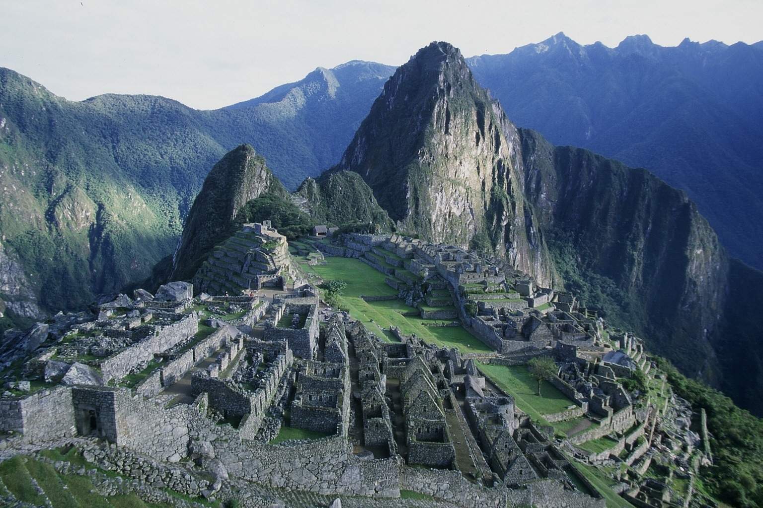 Agence de Voyages au Perou: Machu Picchu: Sanctuaire Historique