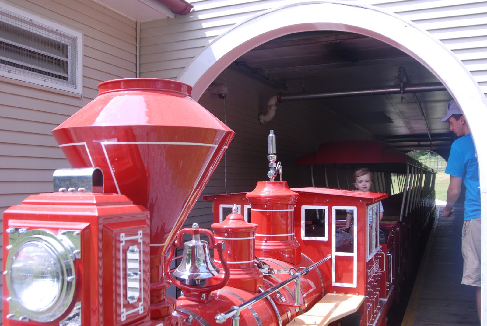 Graham and Julia: Choo Choo! Wheaton Train Ride