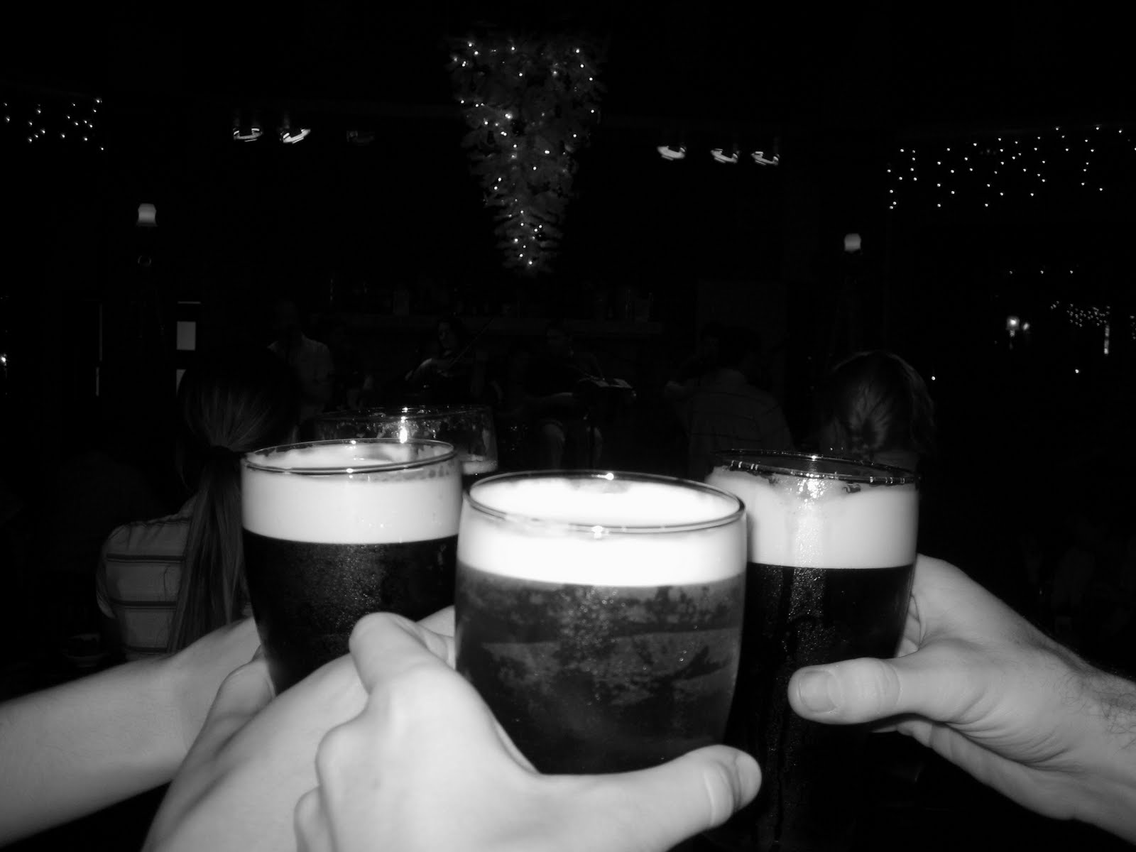 Welcome ~Lucy's~ to the Truth: How do I say Cheers in other Languanges?