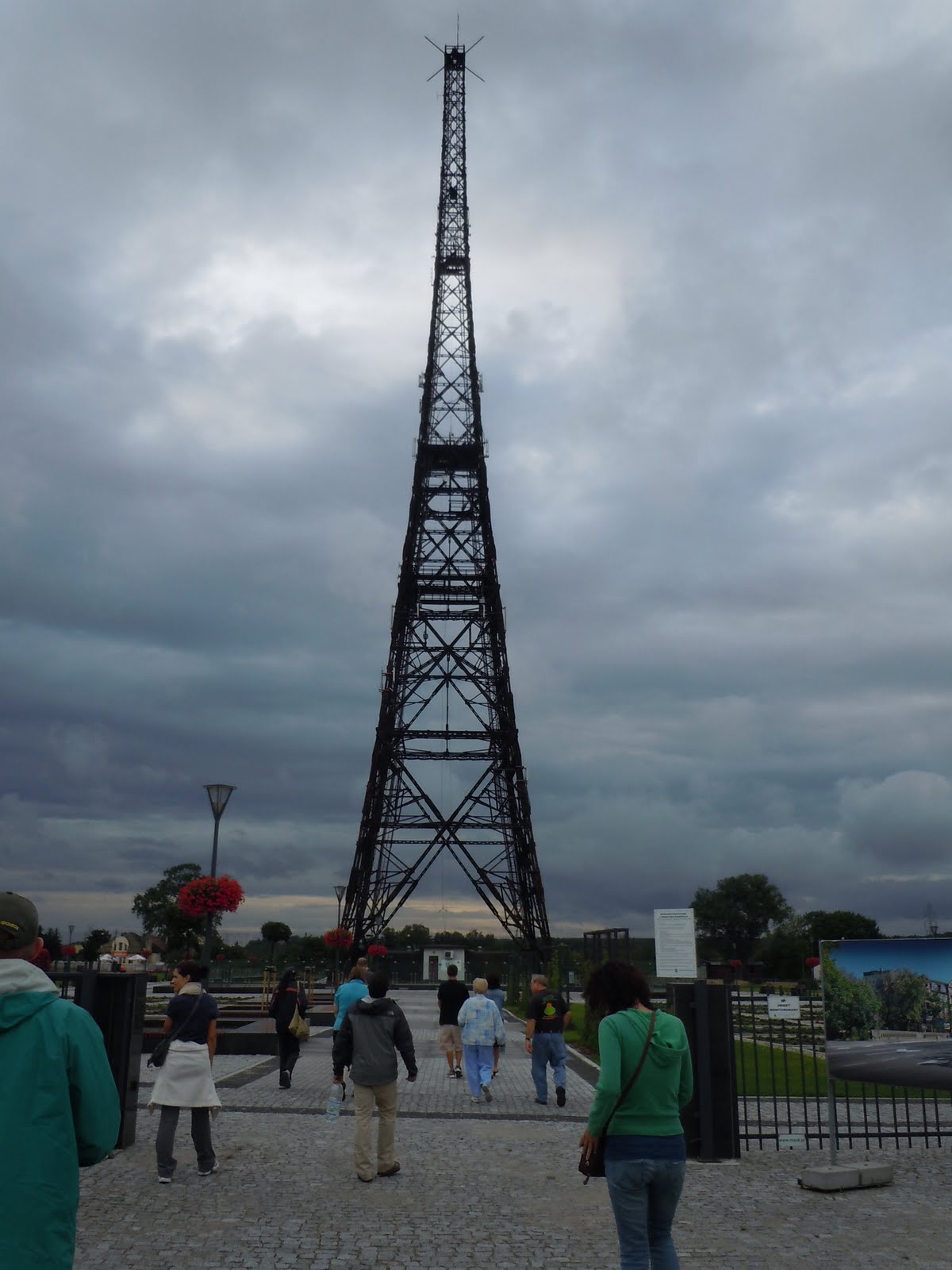 Habitat in Argentina: Dinner and Radio Tower Tour