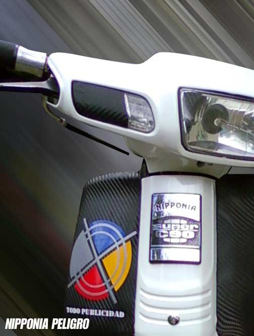 Nipponia Peligro: Nipponia Peligro C90 Azul (Cuidado)