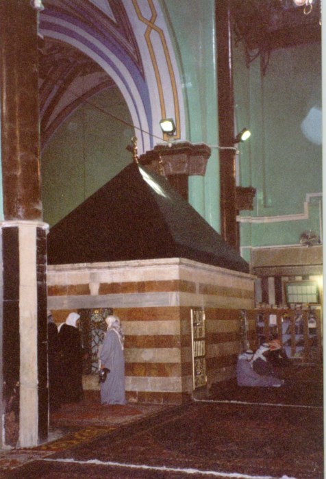 Islam and sufi.: Many of prophets Grave