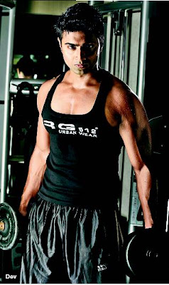 DeV ' FaNs ' ClUb: ★ Dev - Payel in Raj Da's " Le Chakka