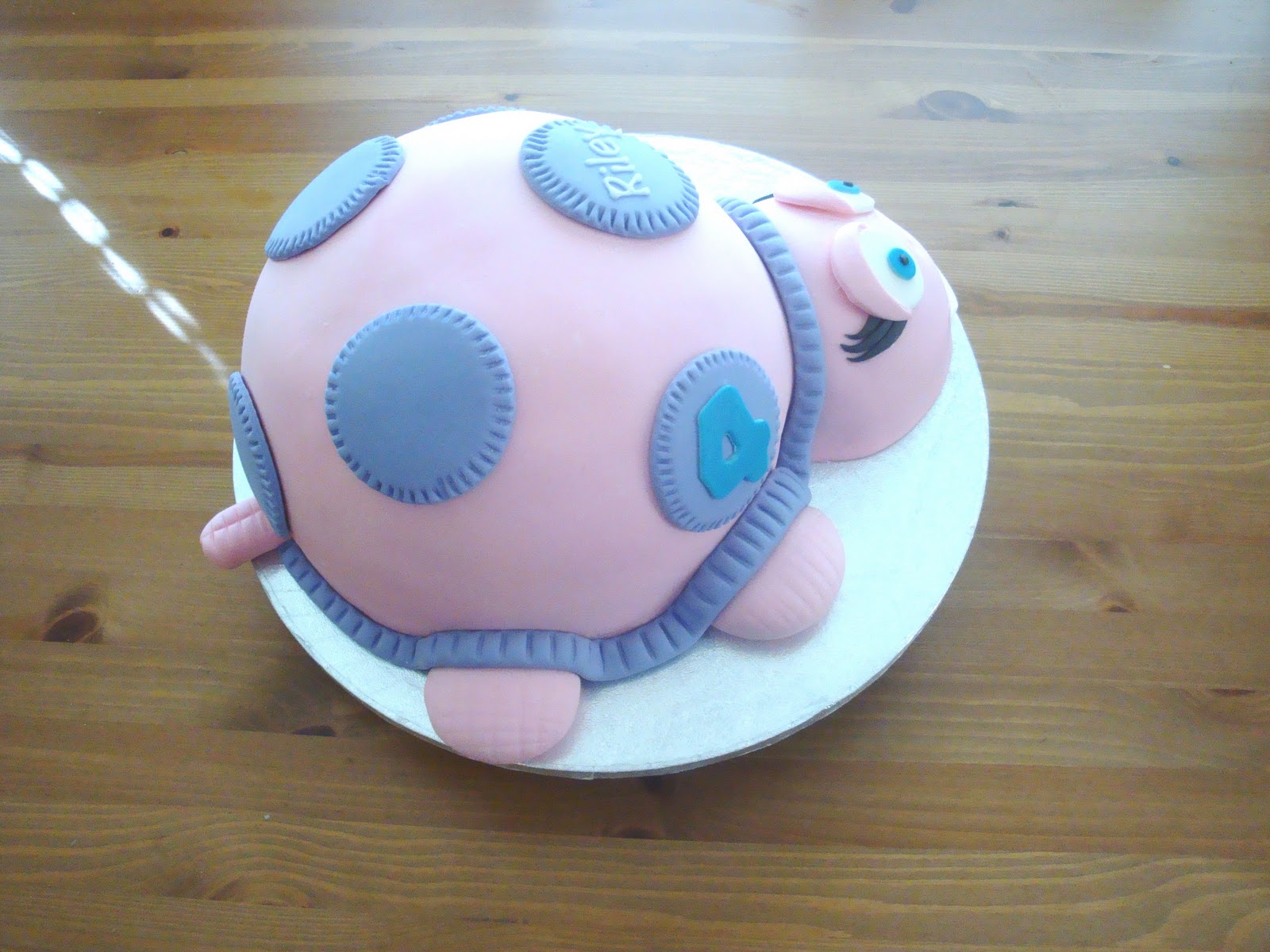 The Caking Hobbyist: Riley's Cake