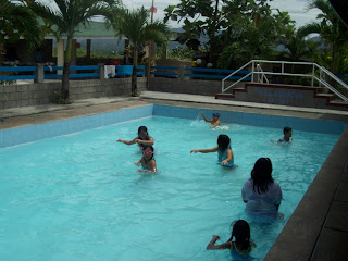 yknip's road trip: Villanueva Resort Rodriguez Rizal