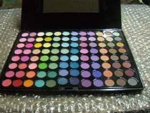 RATNA BEAUTYS..@..@...: MAC 96 COLOURS ULTRA SHIMMER & MATTE EYE SHADOW ...