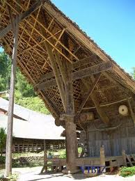 Bentuk dan Makna Simbolik pada Banua Layuk Mamasa ~ BLOGGER MAMASA