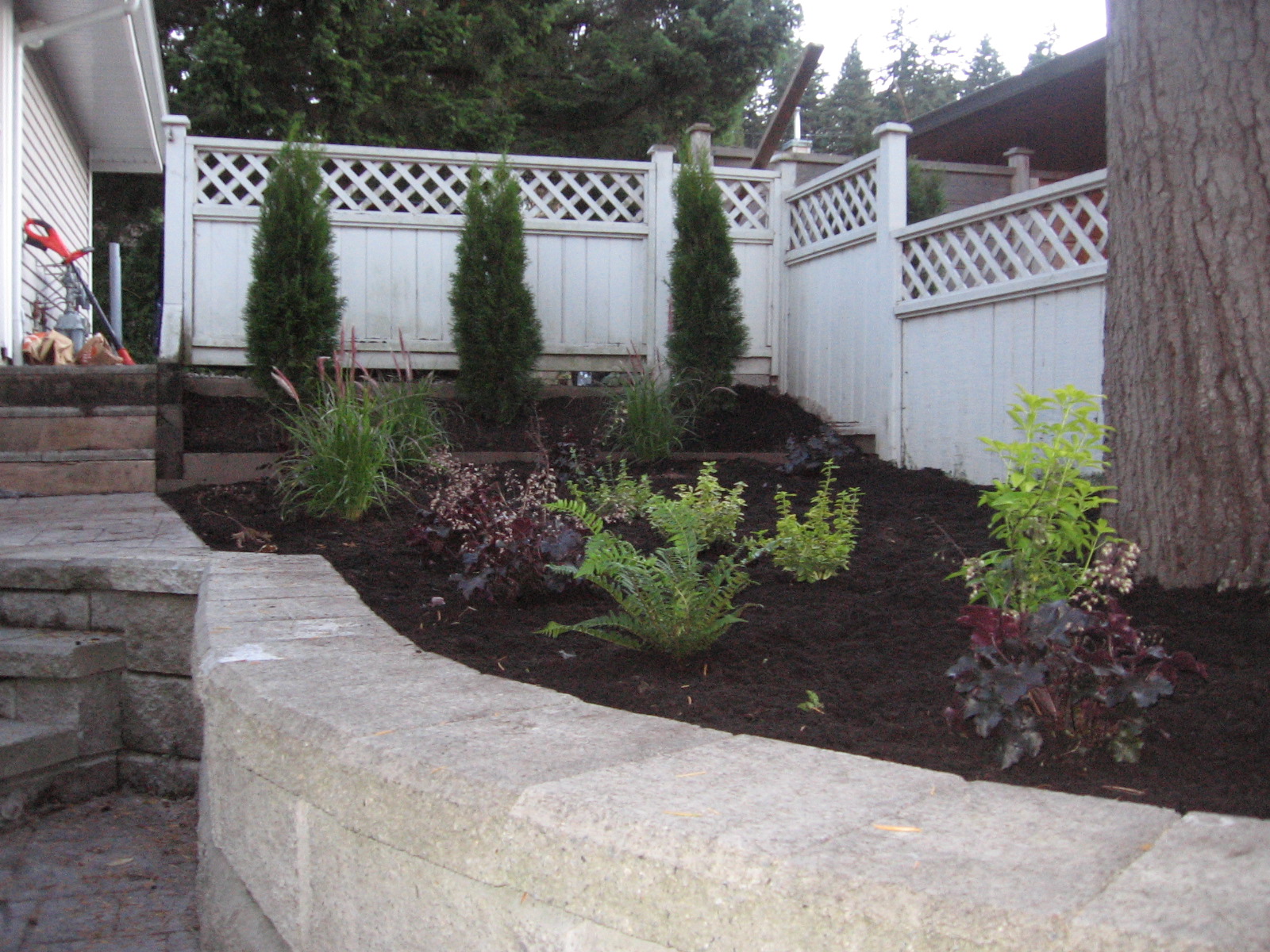 Big Red Landscape Services: Greenscapes