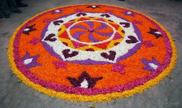 Onam Pookalam Designs Photos and Ideas 2012: Onam,Pookalam,Aththa-Poo ...
