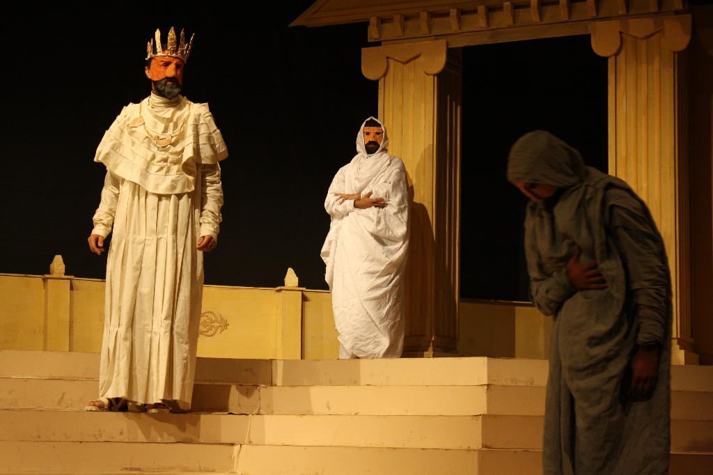 beanbag tales: Oedipus Rex - A Pictorial