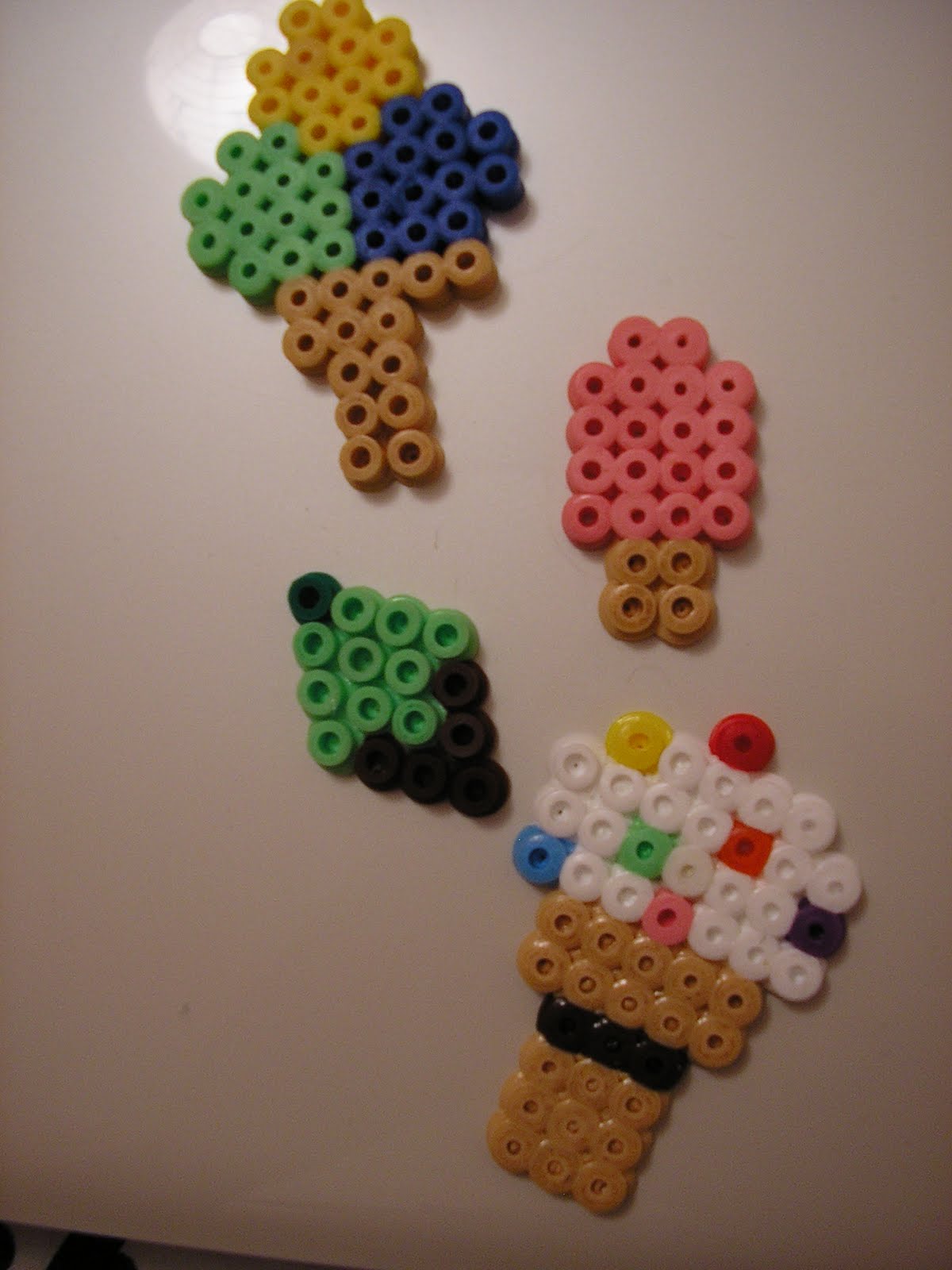 Mas que broches: SWEET HAMA BEADS!!!!