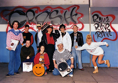 RETRO DUNDEE: THE CRASH CREW - 1989