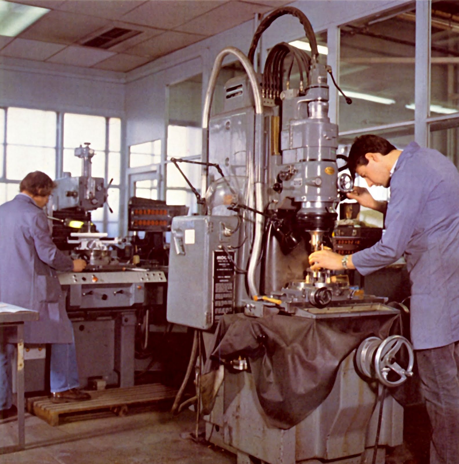 RETRO DUNDEE: INSIDE TIMEX - 1980'S - #2