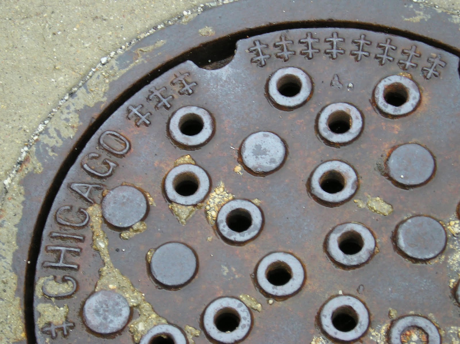 the dreggs foutis archive: Chicago manhole cover