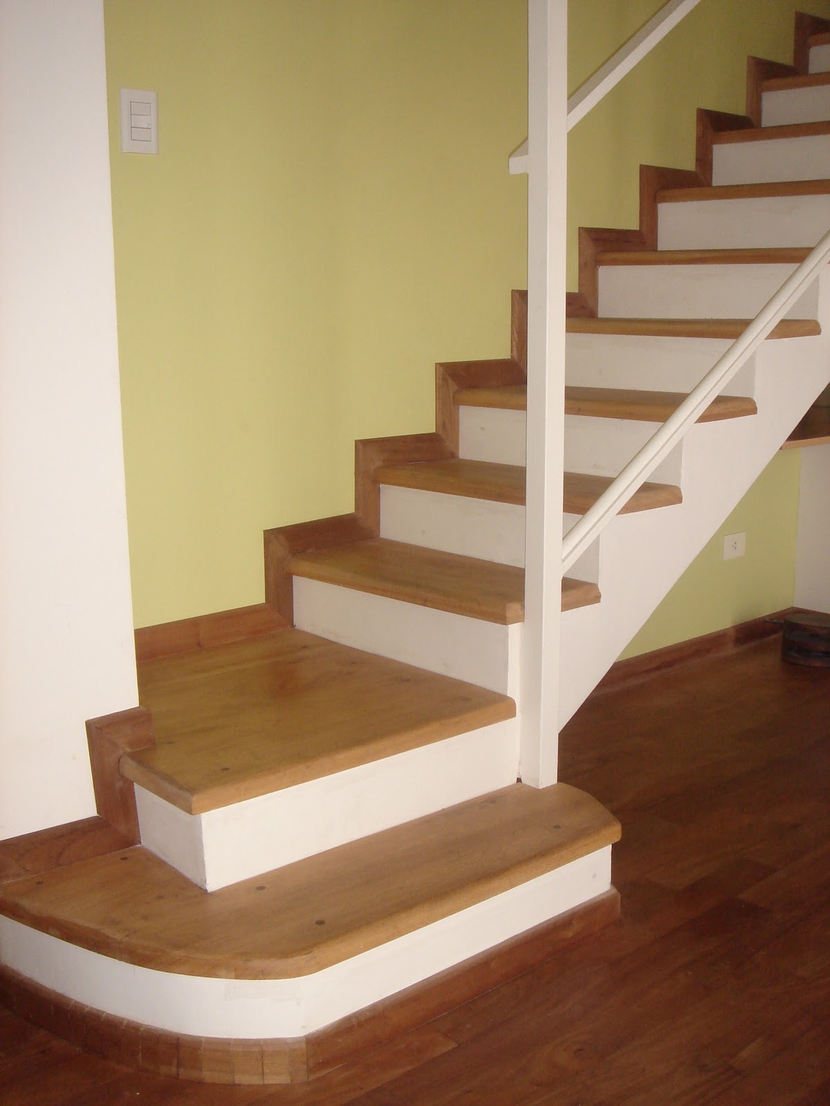 CASA 26: Un Duplex con sensación de Casa