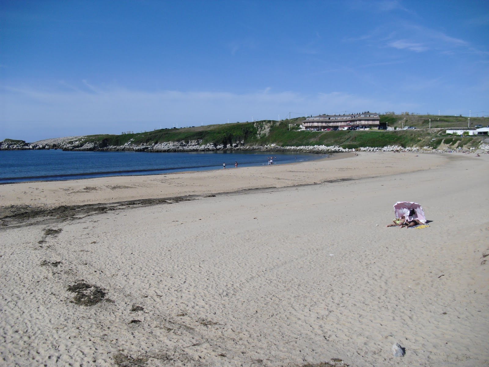 playas y paseos por la costa: PLAYA DE CUCHIA