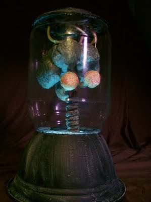 Lost in Schlock: HOW TO BUILD A BRAIN IN THE JAR PROP