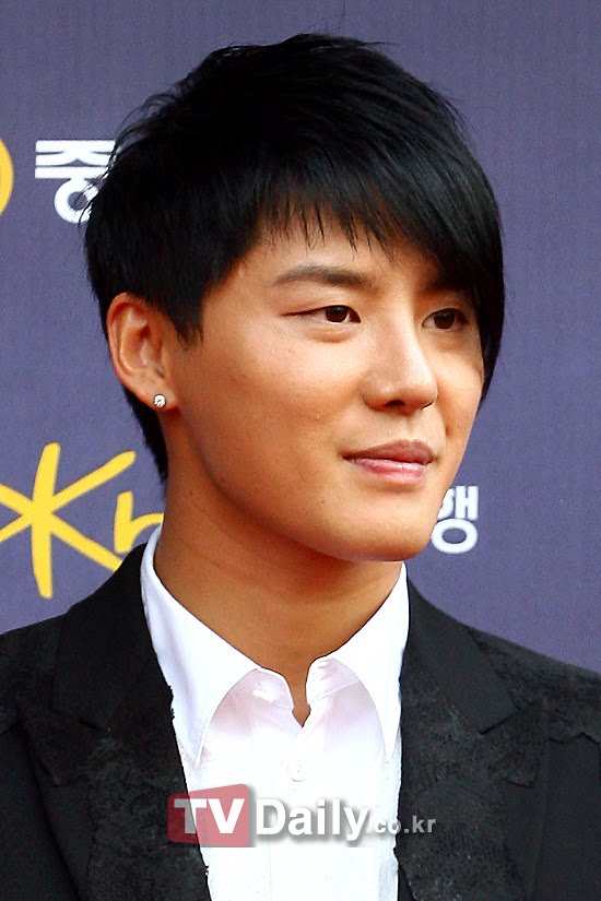 Xiah Junsu wins Best Male Rookie Award at 4th Musical Awards | SMTownJjang♥