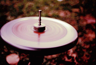 Blog Sri Bayu: Malaysian Tradisional Game:Top Spinning/Gasing