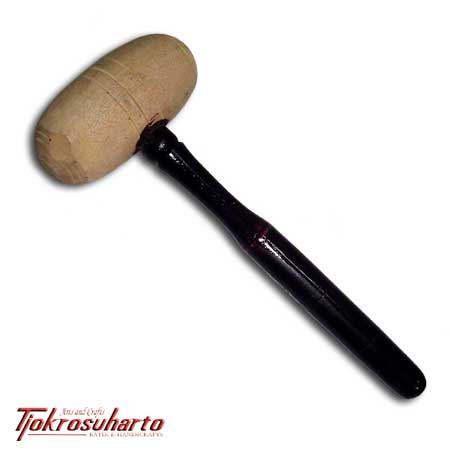 THE ART OF TRADITIONAL MUSIC INSTRUMENT SARON of specific INDONESIA ...