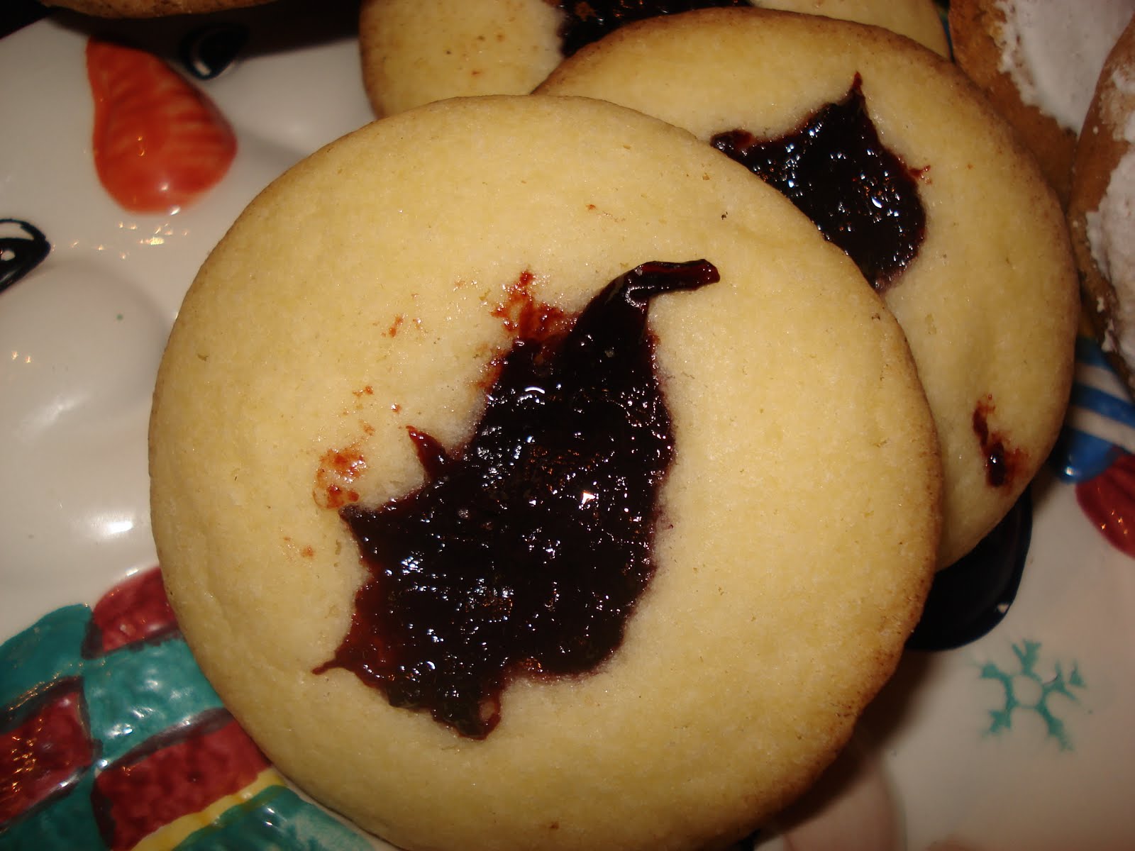 Mennonite Girls Can Cook: Schoene Kuchen/ Butter Cookies with Damson ...