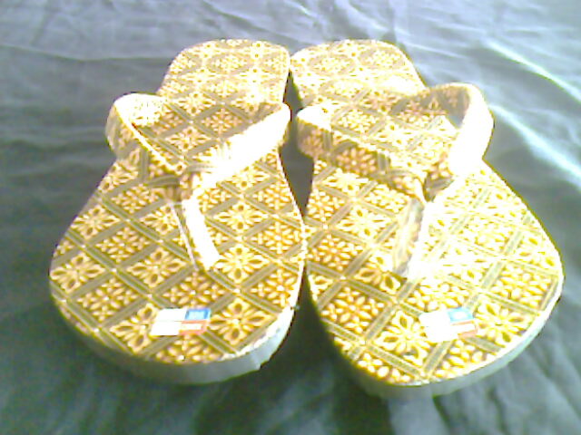 Bali Handycraft: Sandal Batik Kain