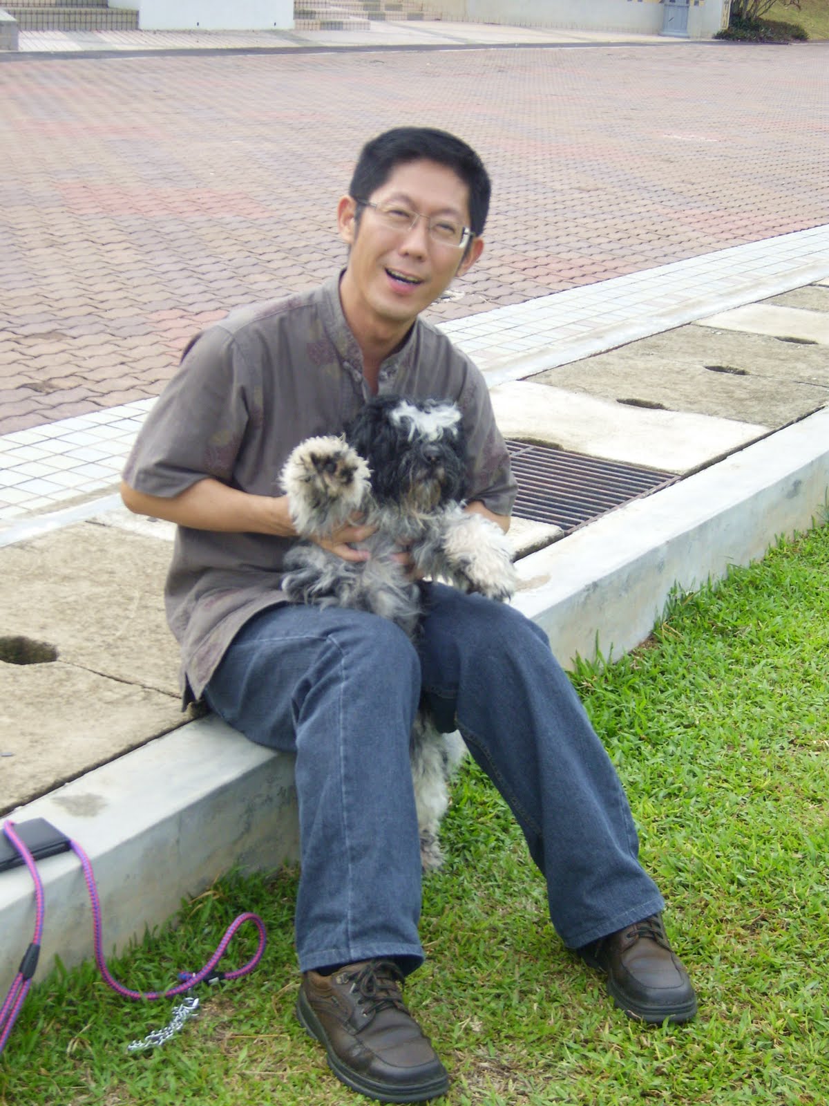 Michan Petite: Outing With Pet Dogs
