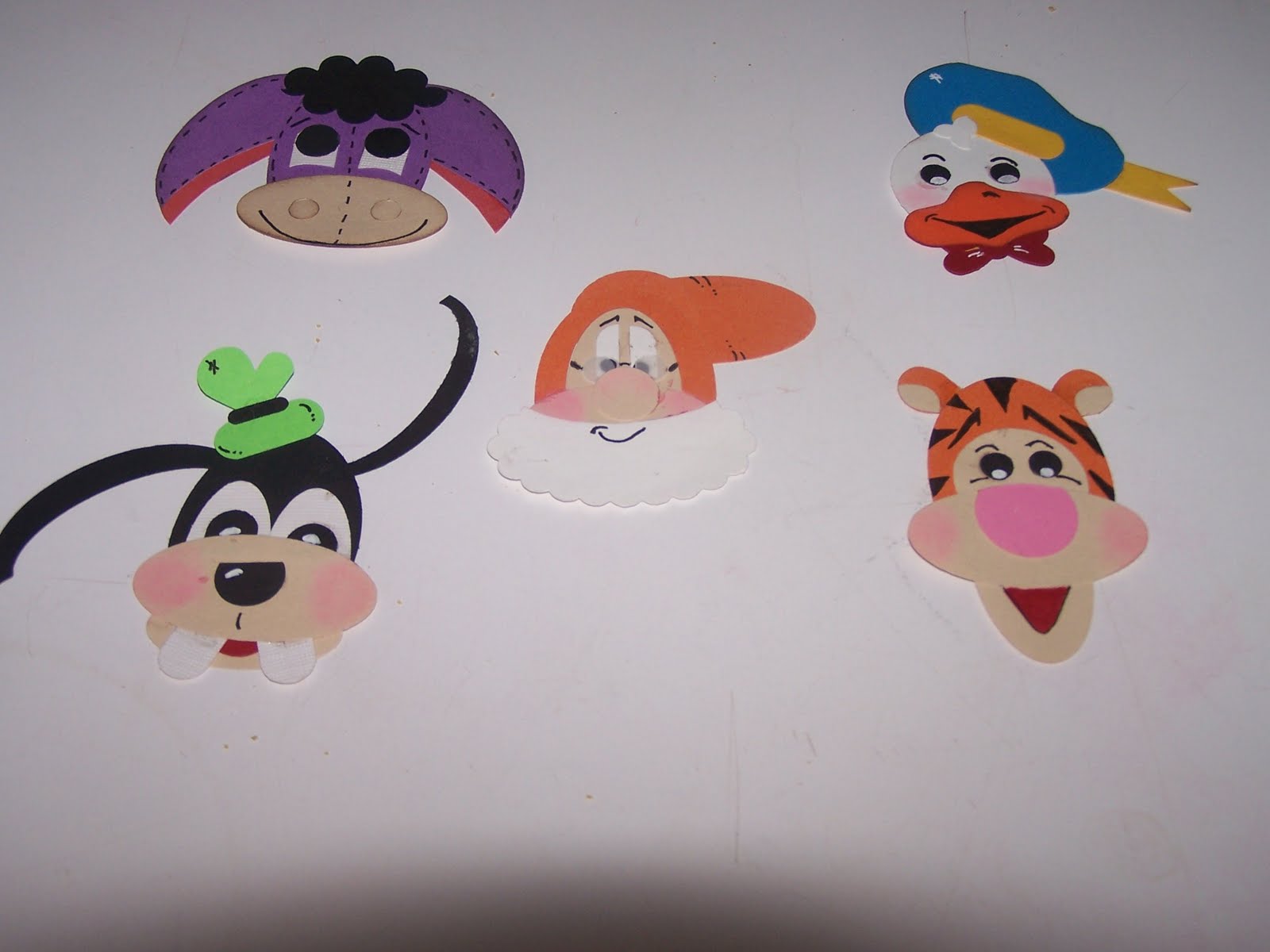 Bonnie's Creative Place: Disney Punch Art Tutorial