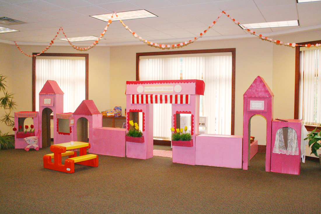 WE’RE MOVING! – Pittsburgh Mama’s: cardboard box village for sale! – At ...