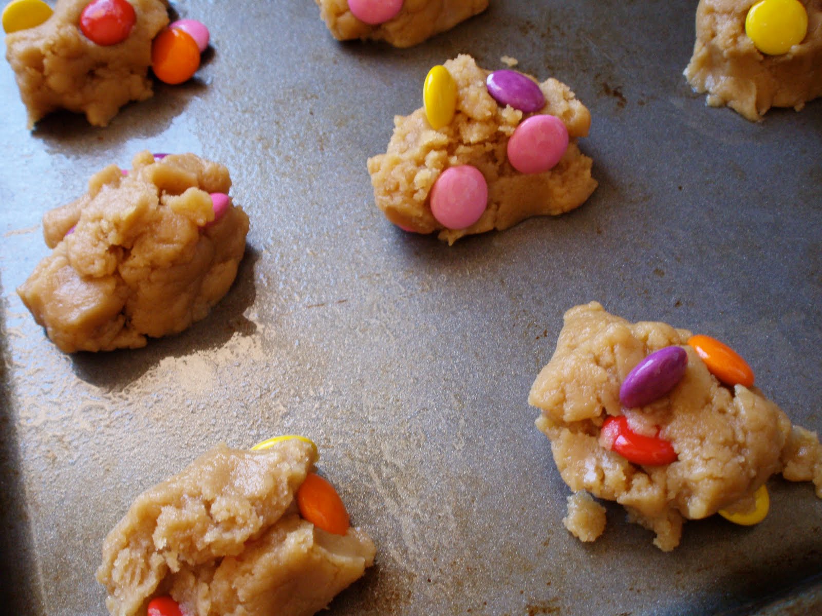 Naked Cupcakes: Peanut Butter Smartie Cookies