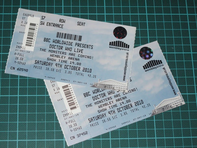 Making My Tennant Coat: What to wear?