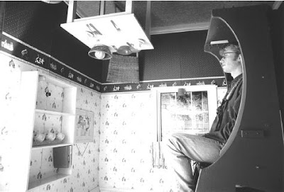 Highbrow Fairground: Tilted room