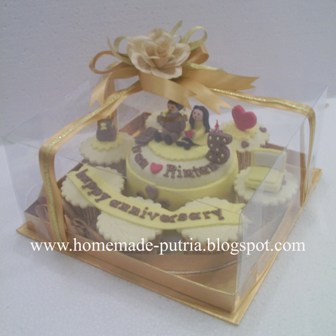 [Repeat Order] Anniversary Mini Cake & Cupcake Set From Ivan Jogja ...