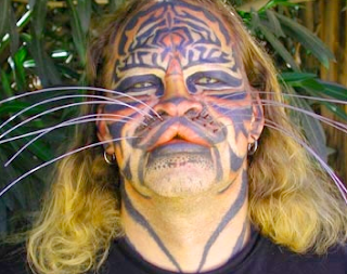 Science, Art and a Box of Frogs: Becoming Dennis Avner