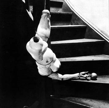 David Harris Photography: Assignment (Unit 108) - Research - Hans Bellmer