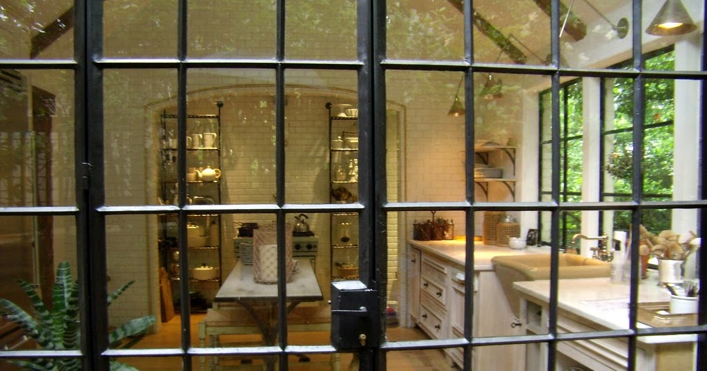 Limestone & Boxwoods: Jill Sharp Style