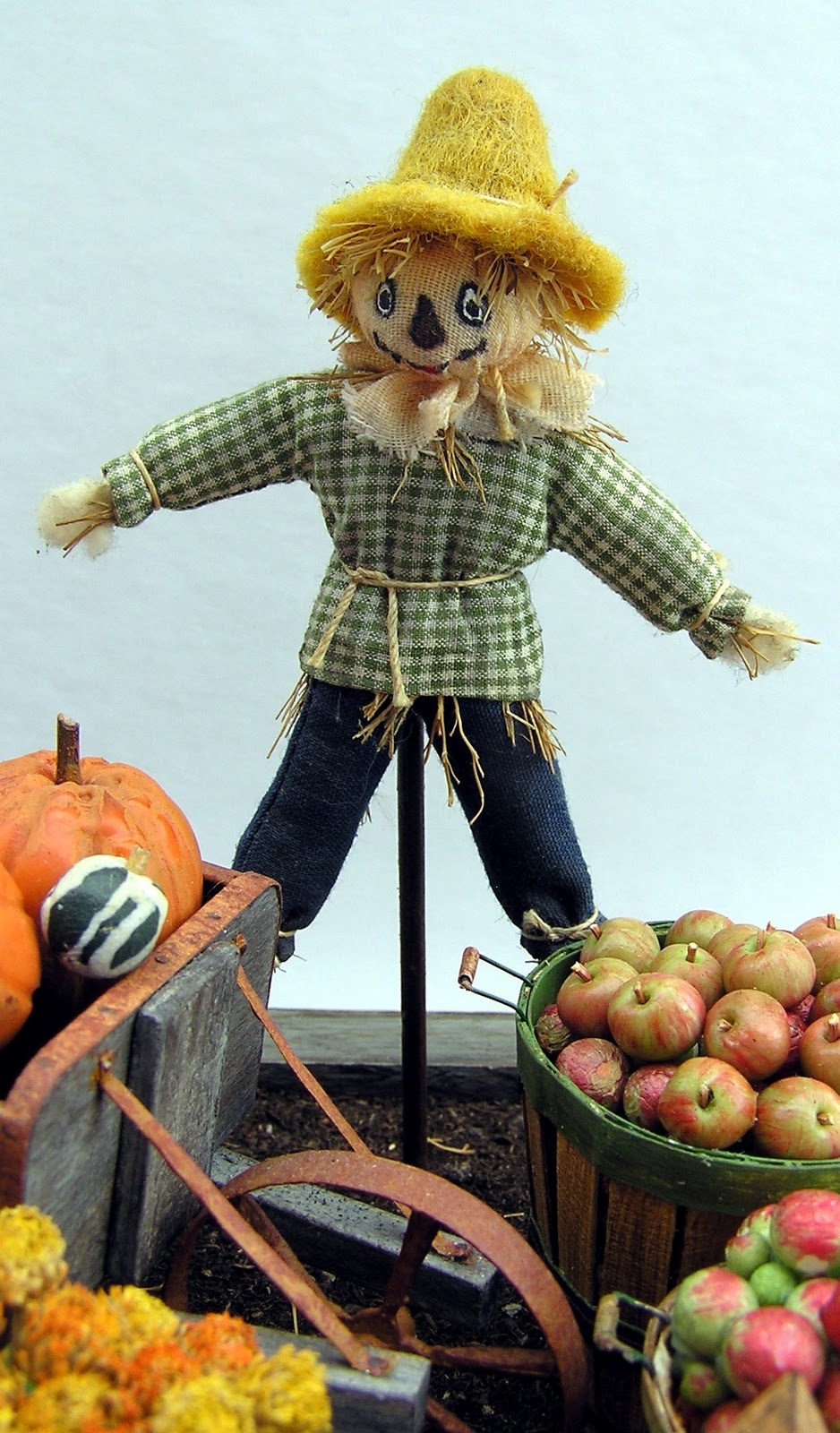 DYI DOLLHOUSE MINIATURES: A BIT OF AUTUMN: PART 2