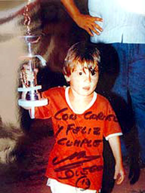 FC ϟLionel Messi ϟ: Club Grandoli: palco da primeira cena genial da ...