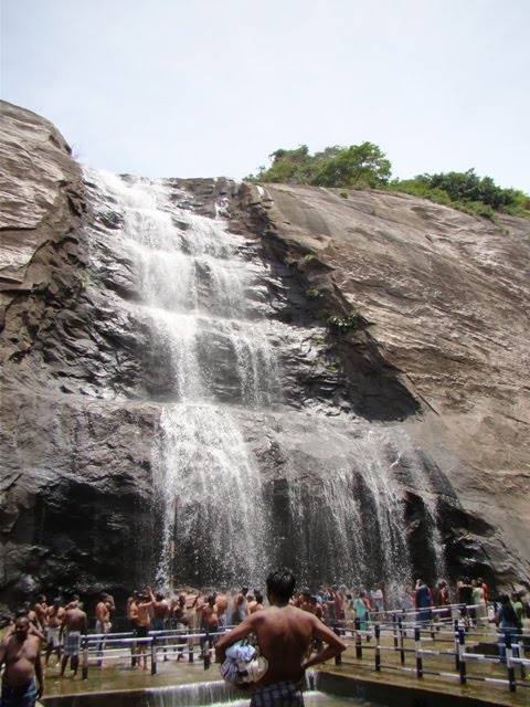 Love to Travel: PUNALUR- SHENKOTTAI METER GAUGE– AN ECSTATIC TRAIN JOURNEY