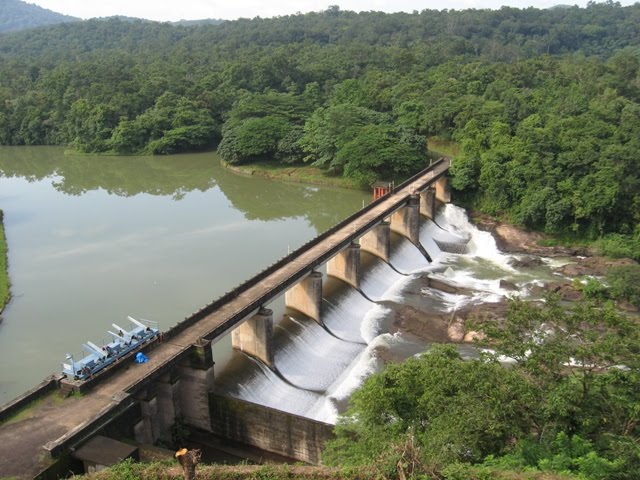 Love to Travel: PUNALUR- SHENKOTTAI METER GAUGE– AN ECSTATIC TRAIN JOURNEY