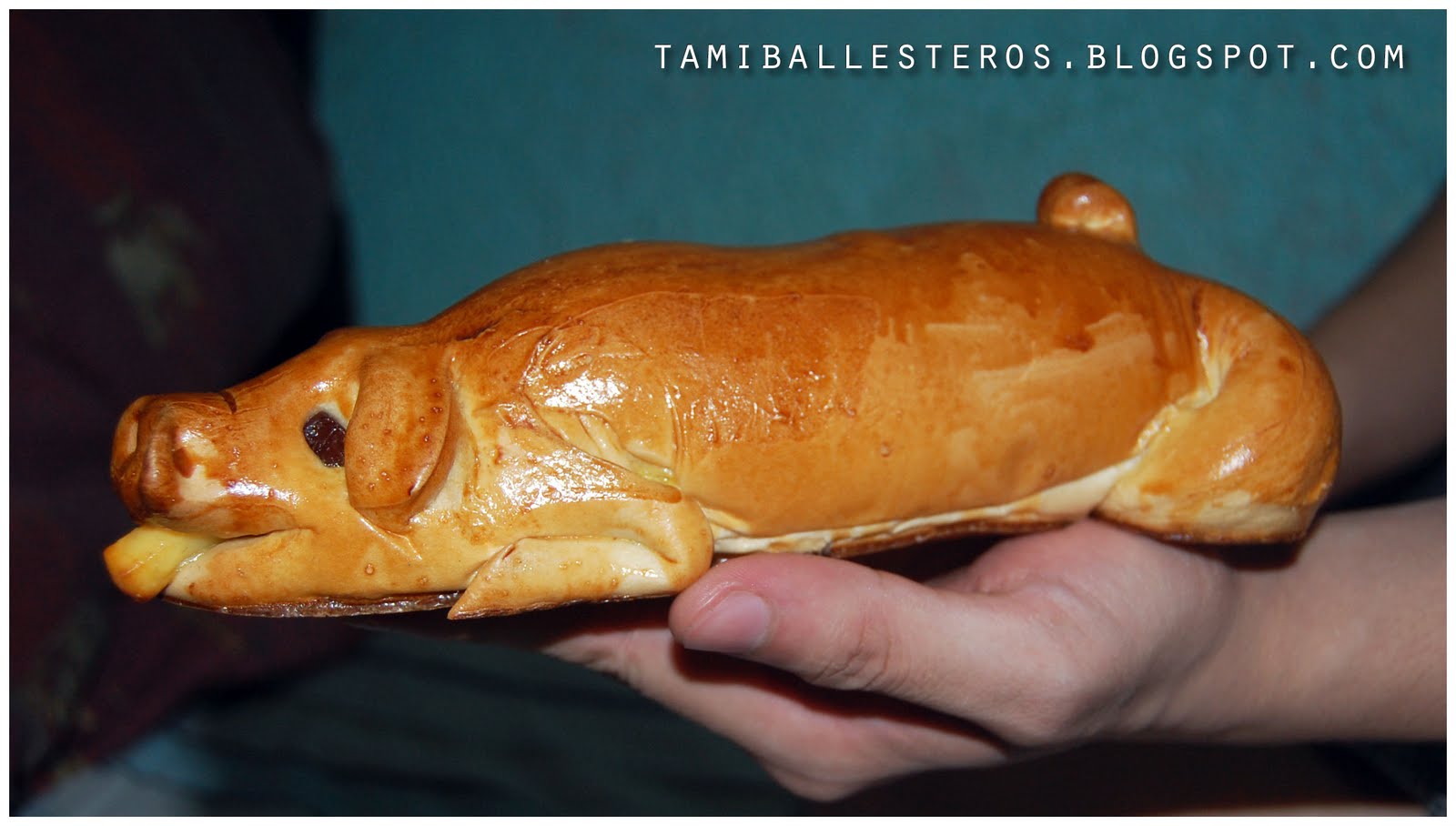 WELCOME TO MY LIFE .: Lechon Bread