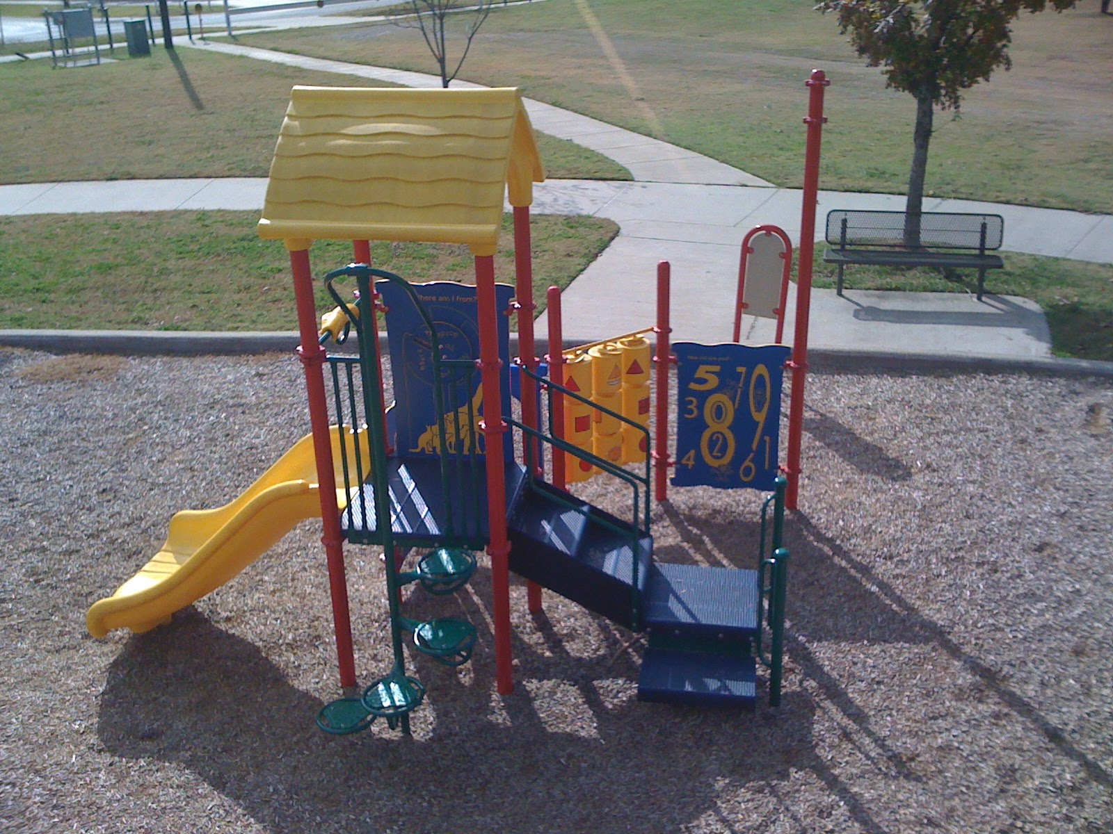 DFW Parks & Playgrounds: Red Bird Park