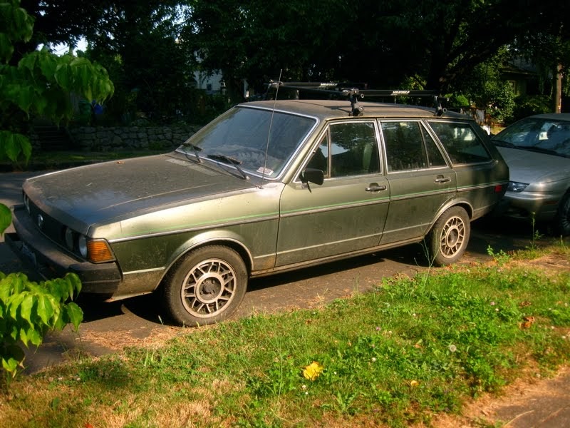 OLD PARKED CARS.: 1981 Volkswagen Dasher Diesel.