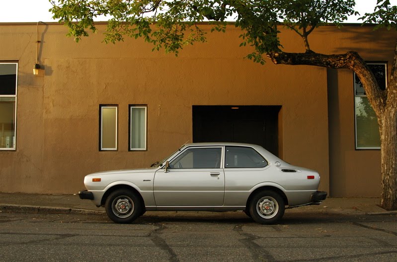 OLD PARKED CARS.: 1978 Toyota Corolla Coupe.