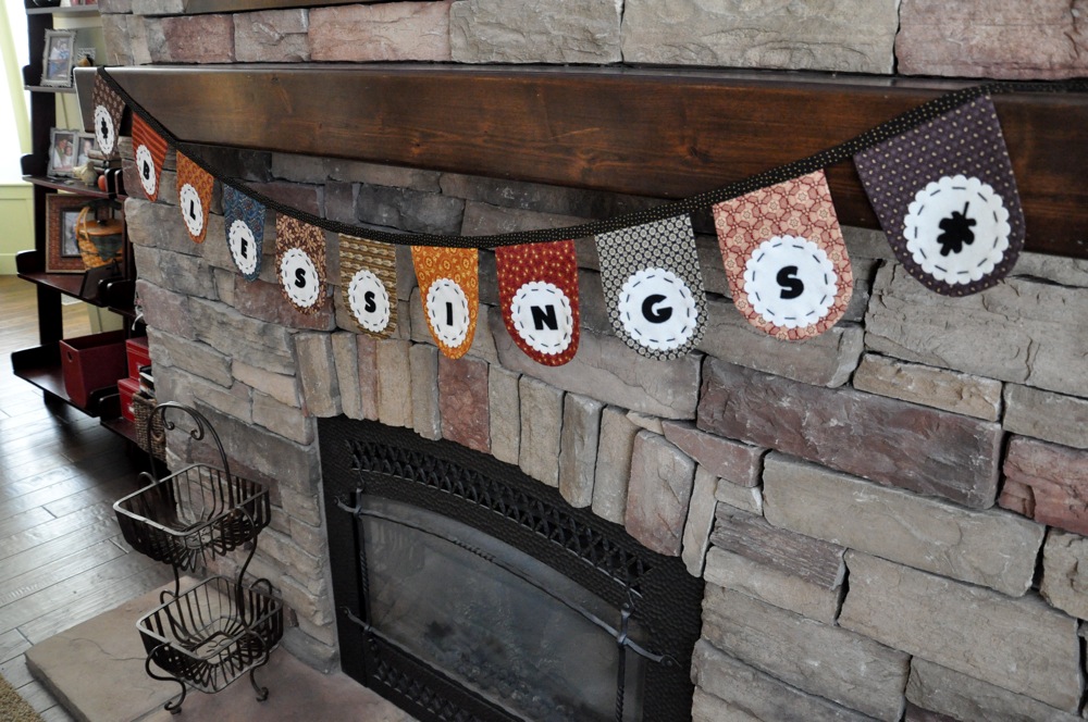 bitty bits & pieces: Blessings Banner