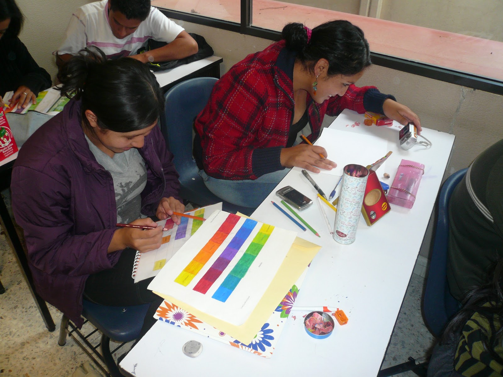 IEMSEMI (Artes Plásticas): Sesión de dibujo en la Clase de Artes