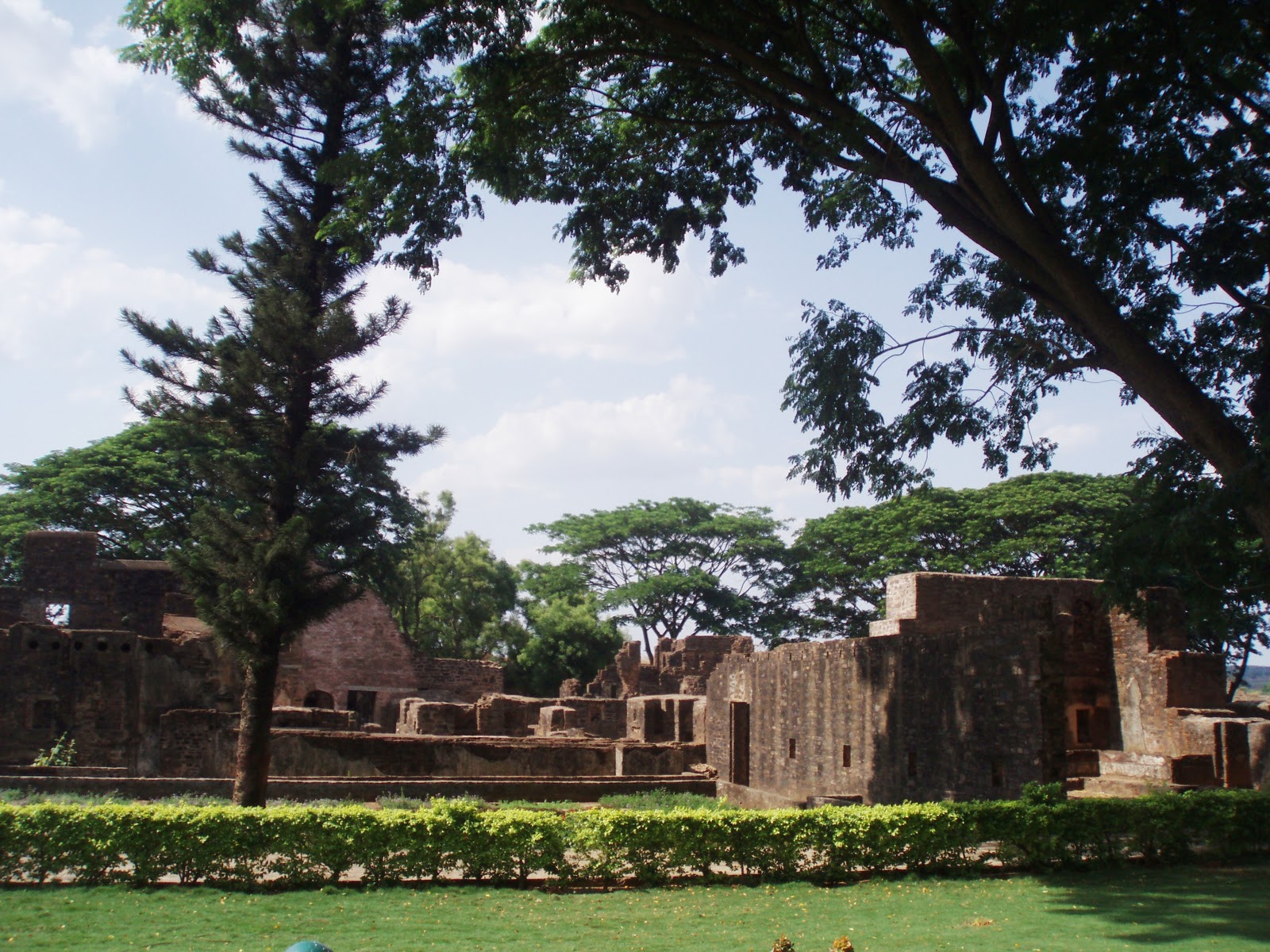 Travelogue Unlimited: Kittur Fort : A Photo Feature